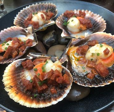 PLUMA - Signature Dish